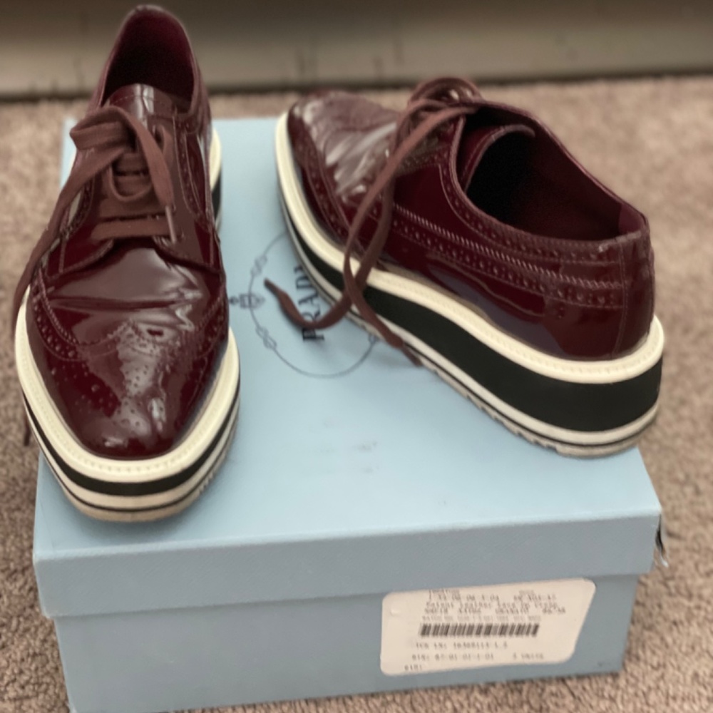 Prada Patent Leather Lace-Up Creep Shoes - Gem